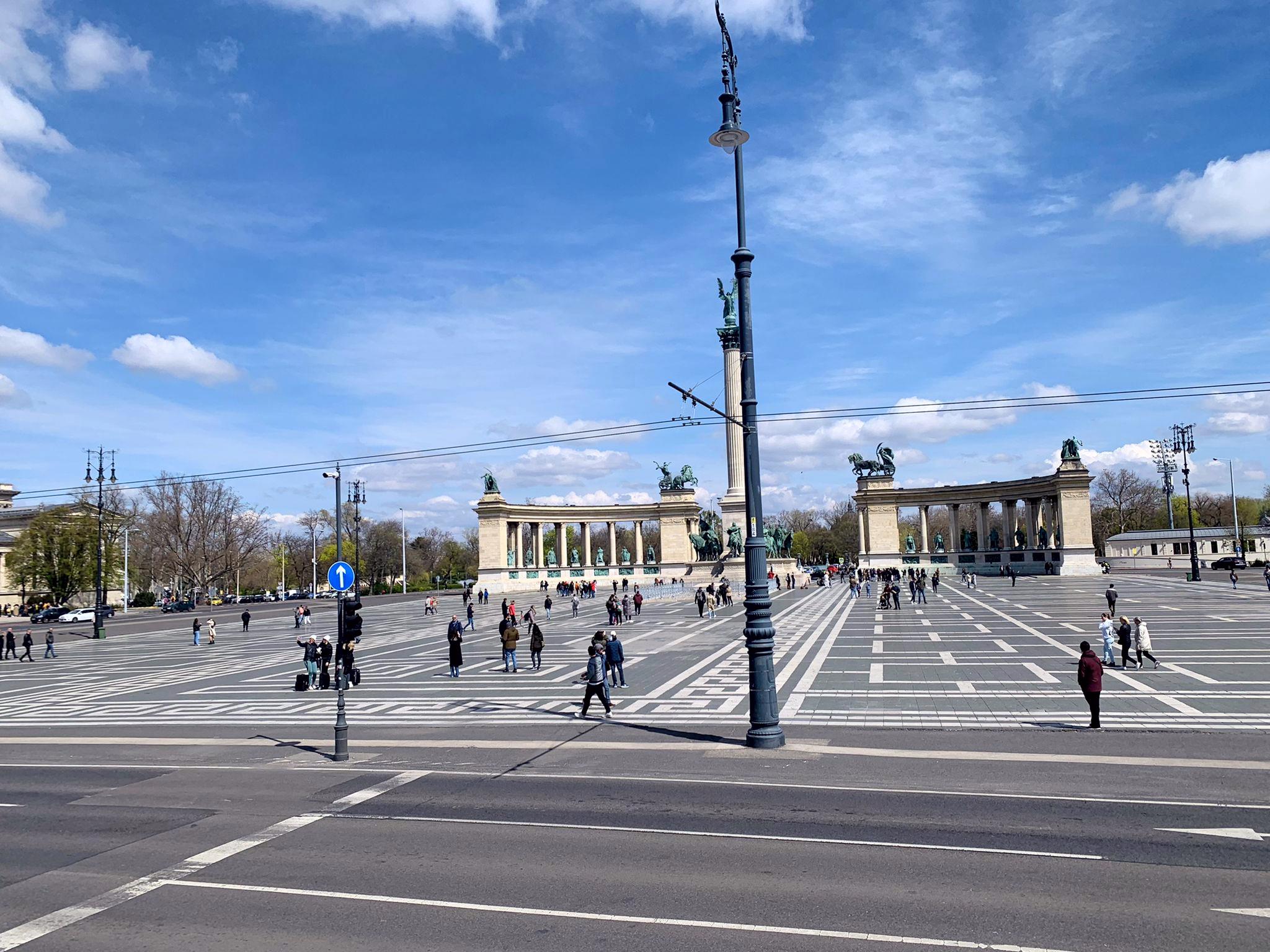 Budapest Guide - S.H.E BLOOMS – Divine Feminine Energy, Online/Offline ...
